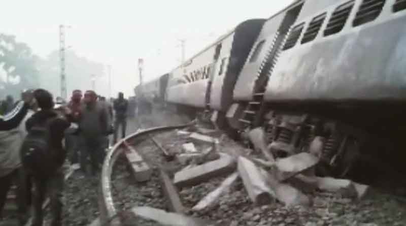 Rail blockade on Howrah suburban train route
