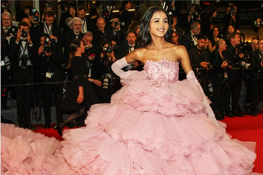 Delhi fashion influencer Nancy Tyagi makes history as first to stitch ...