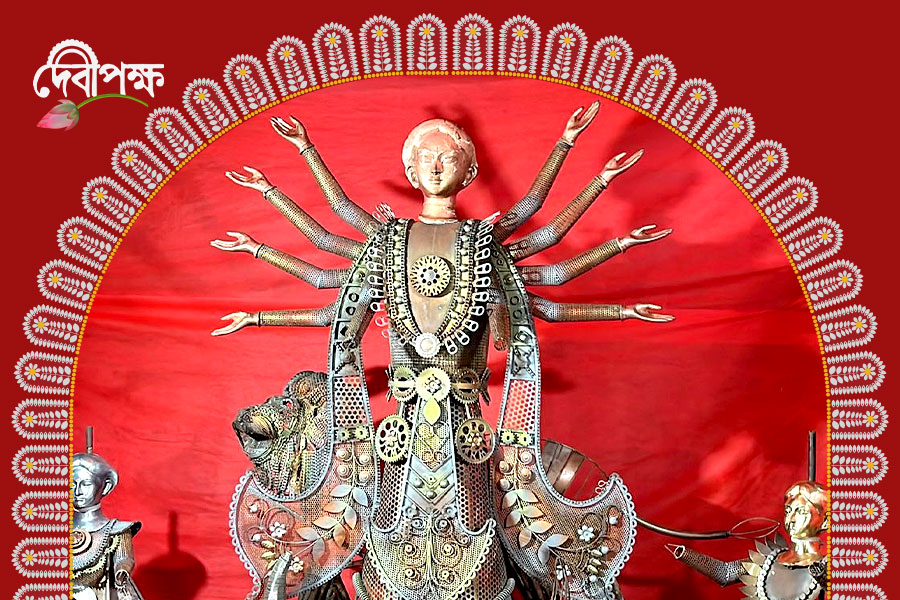 Durga Puja 2024: Barrackpore worships 'Heaviest Durga' and in Panihati ...
