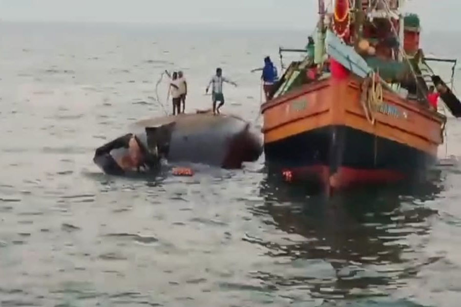 Bodies of 2 fishermen Kakdwip recovered